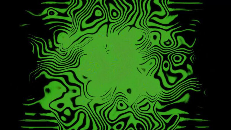 Green Screen Glitch Transition - Grainy Screen Error