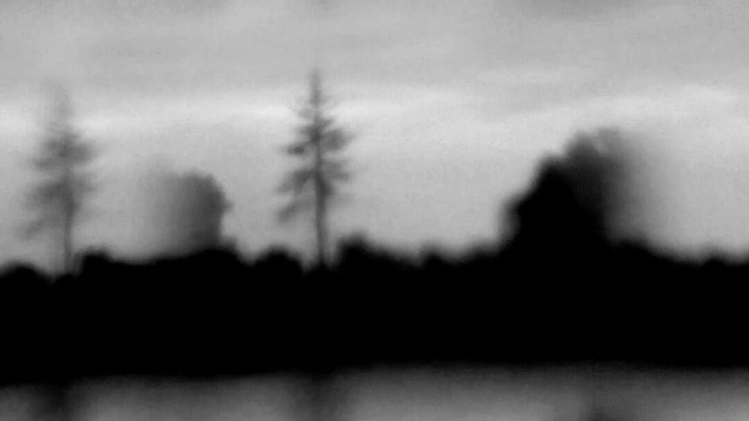 Flickering Grid - Creepy Overlay Horror Effect